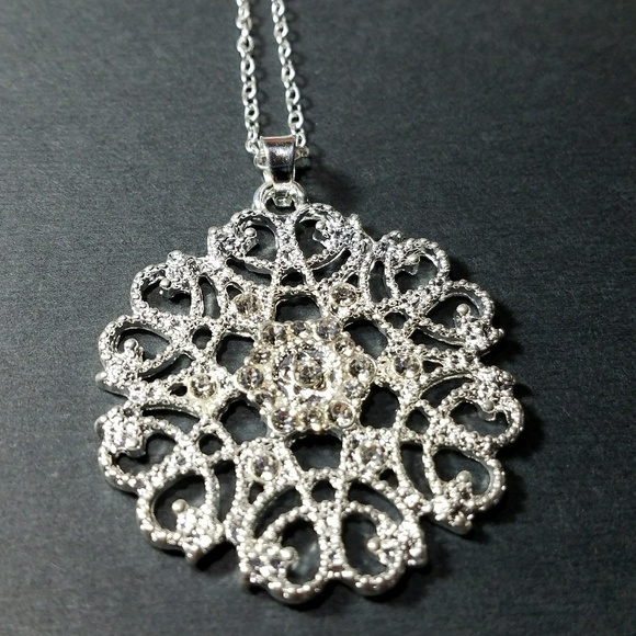 Jewelry | Open Work Pendant Necklace | Poshmark